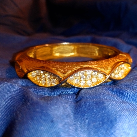 Hattie Carnegie | Jewelry | Vintage Hattie Carnegie Clamper Bracelet ...